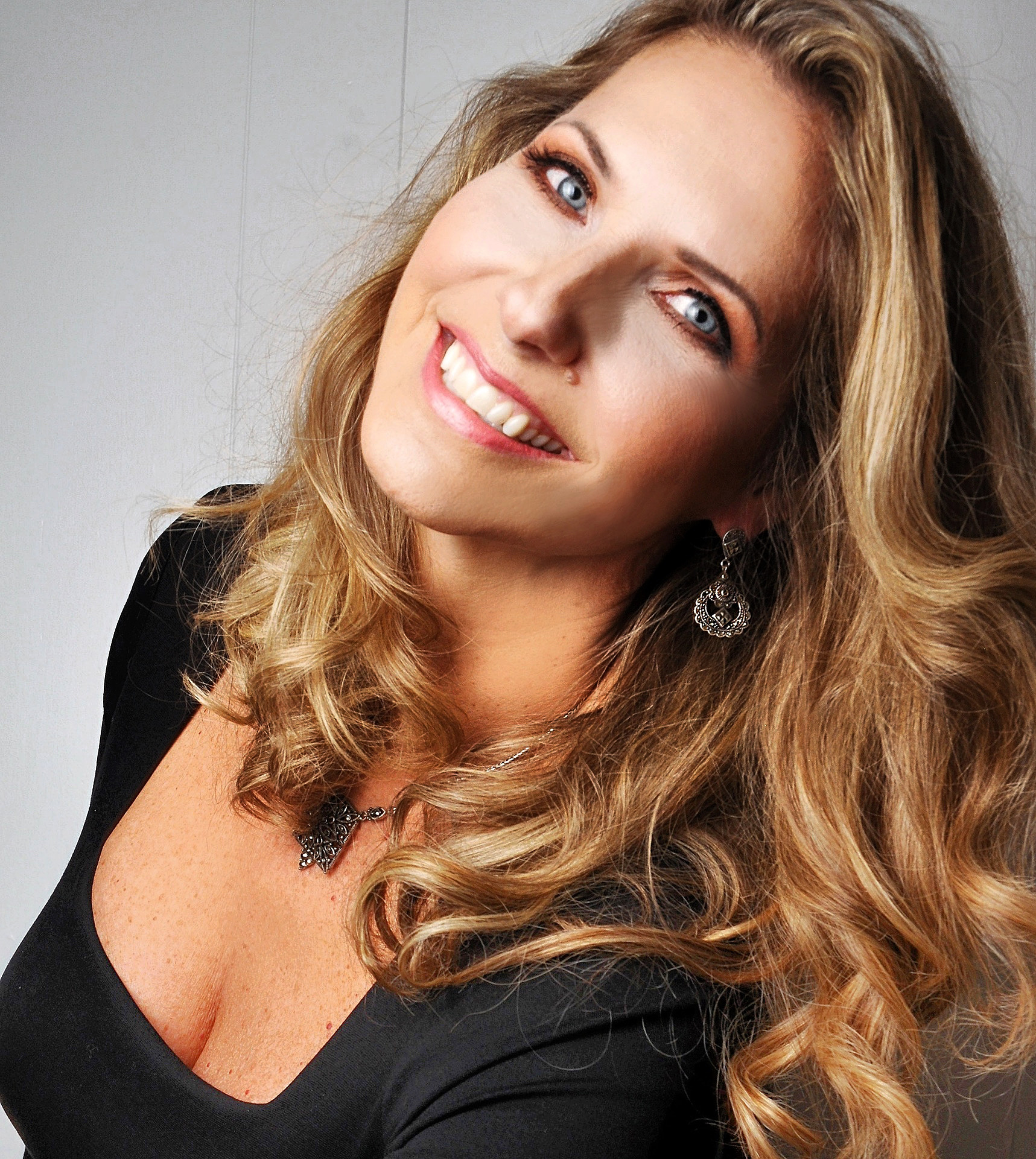 Lidia Szczepanowski | Fashion | Manufacturing | Dix Hills | New York ...